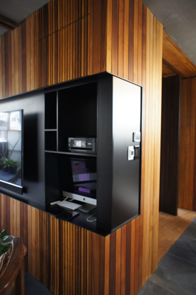 Living Screen House by CplusC Architectural Workshop | Hunting for George