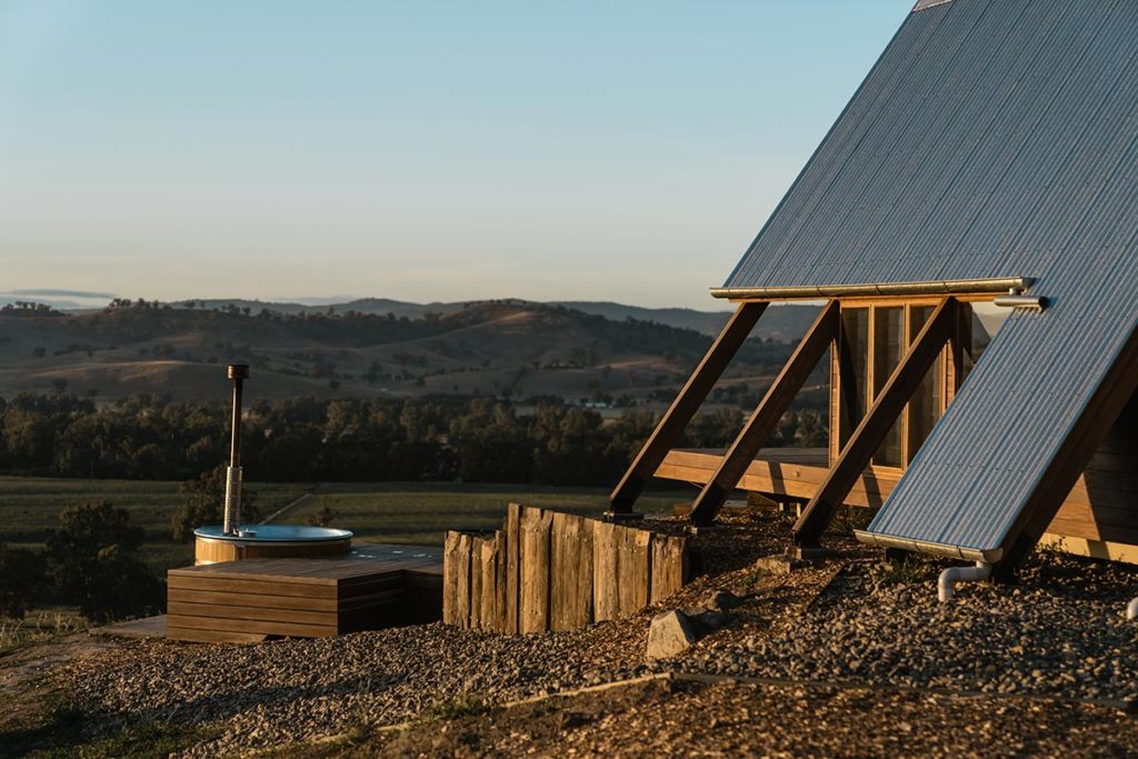 Tiny Cabin Tour | Sweeney’s Hut, Kimo Estate | Hunting for George