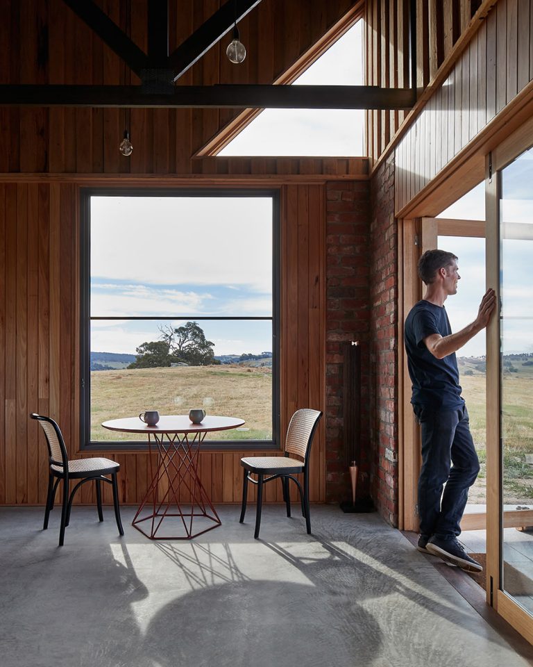 Nulla Vale House and Shed | MRTN Architecture | Hunting for George